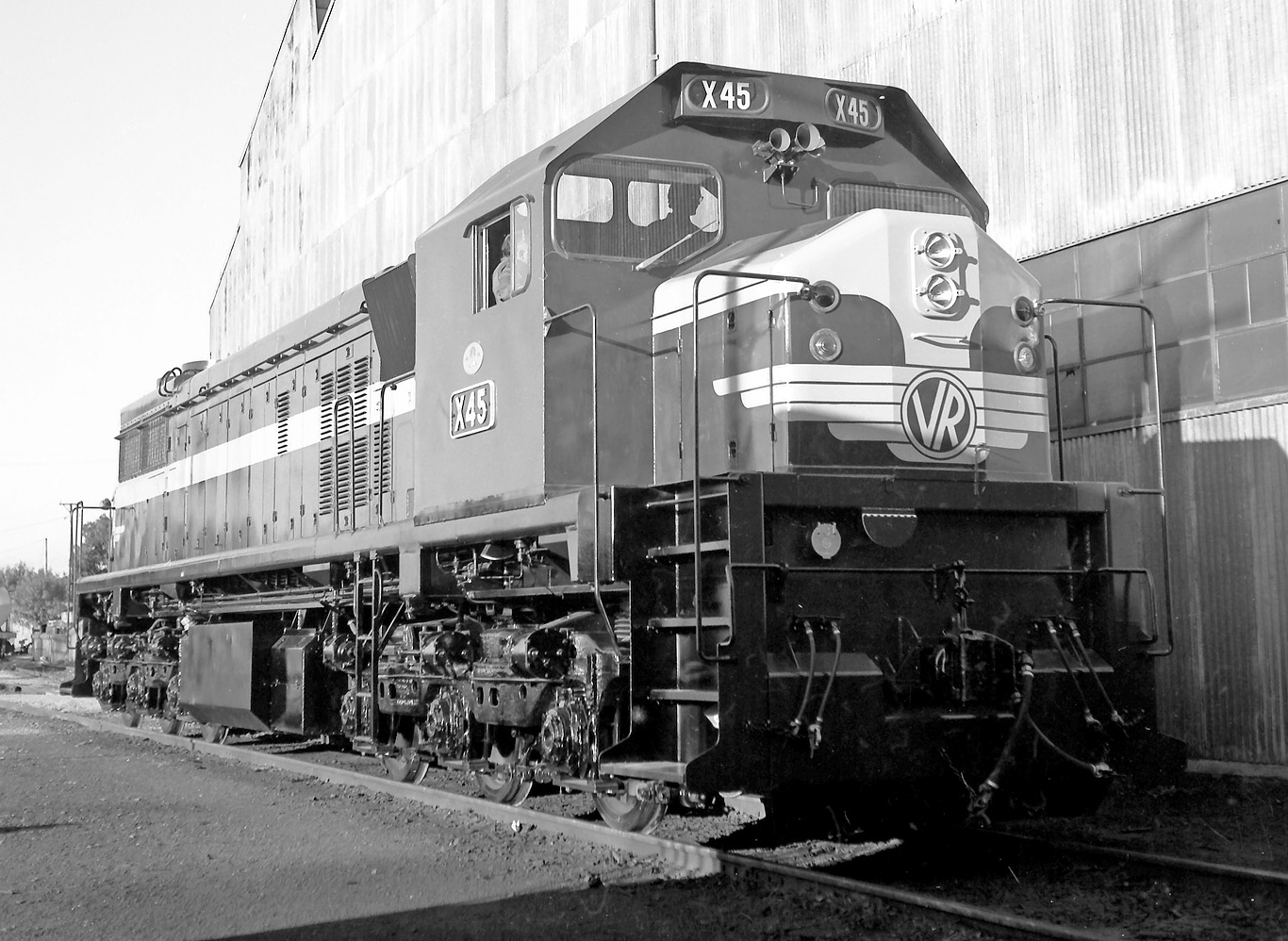 X class d/e locomotives